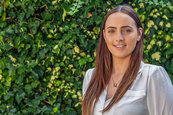 Sarah Popplewell - Barton Wyatt